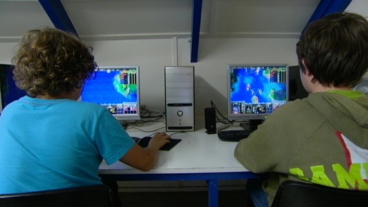 Nederlandse hackers opgepakt