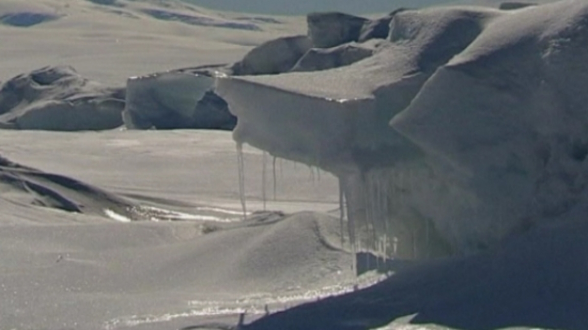 Schip vast op Zuidpool