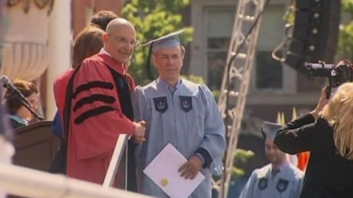Schoonmaker studeert af aan universiteit