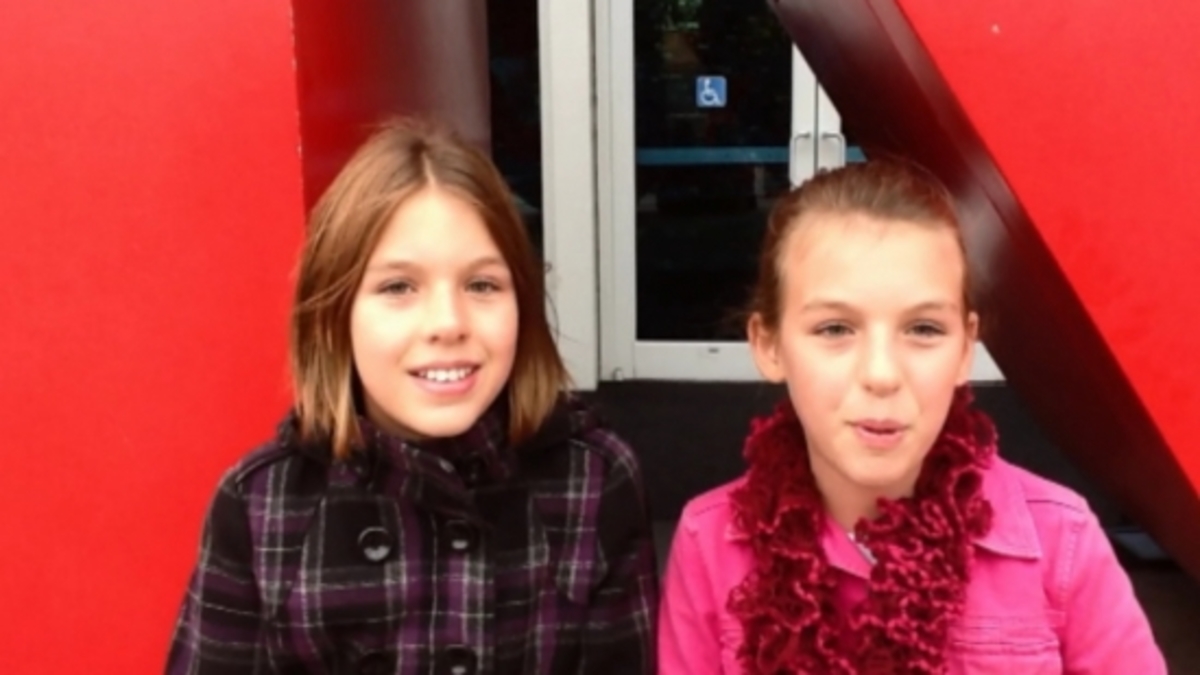 Mirthe en Rieke bij CNN