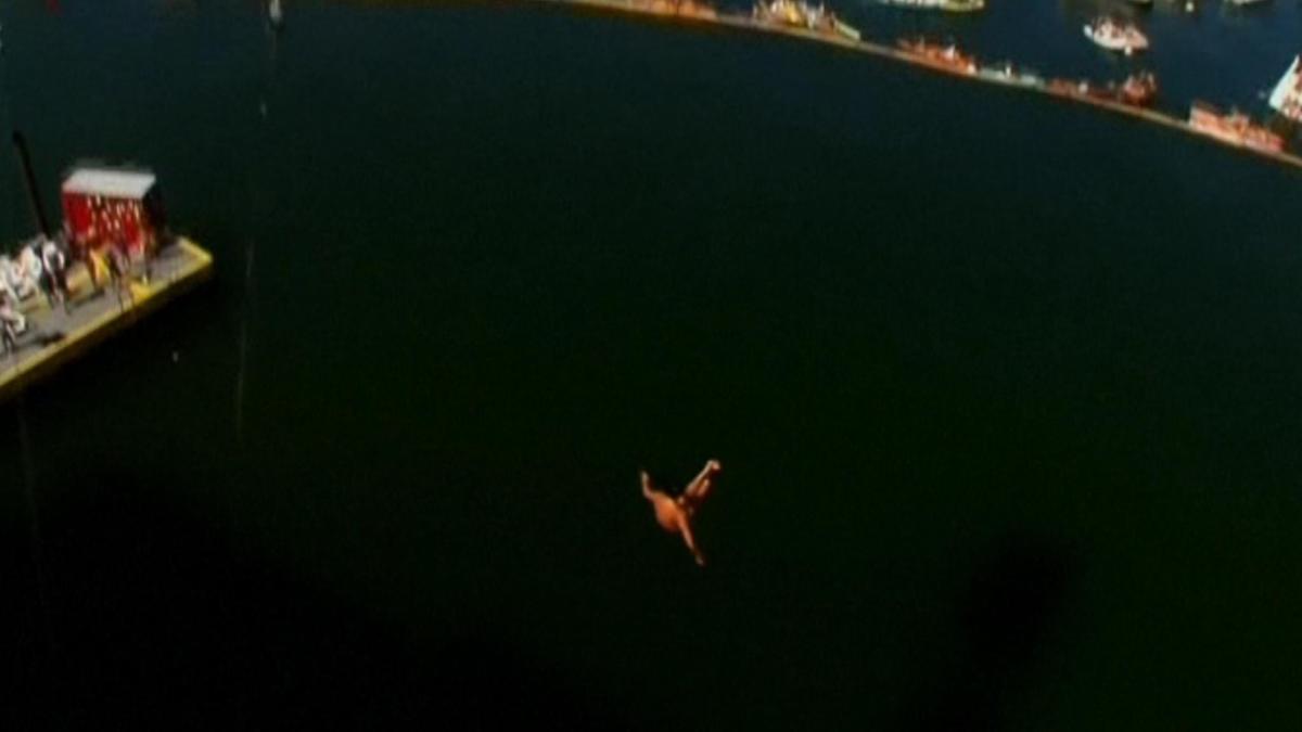 Duiken van 27 meter hoogte