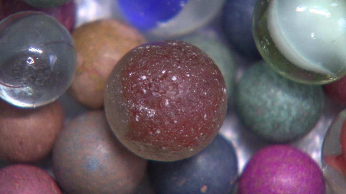 Knikkers van Anne Frank ontdekt