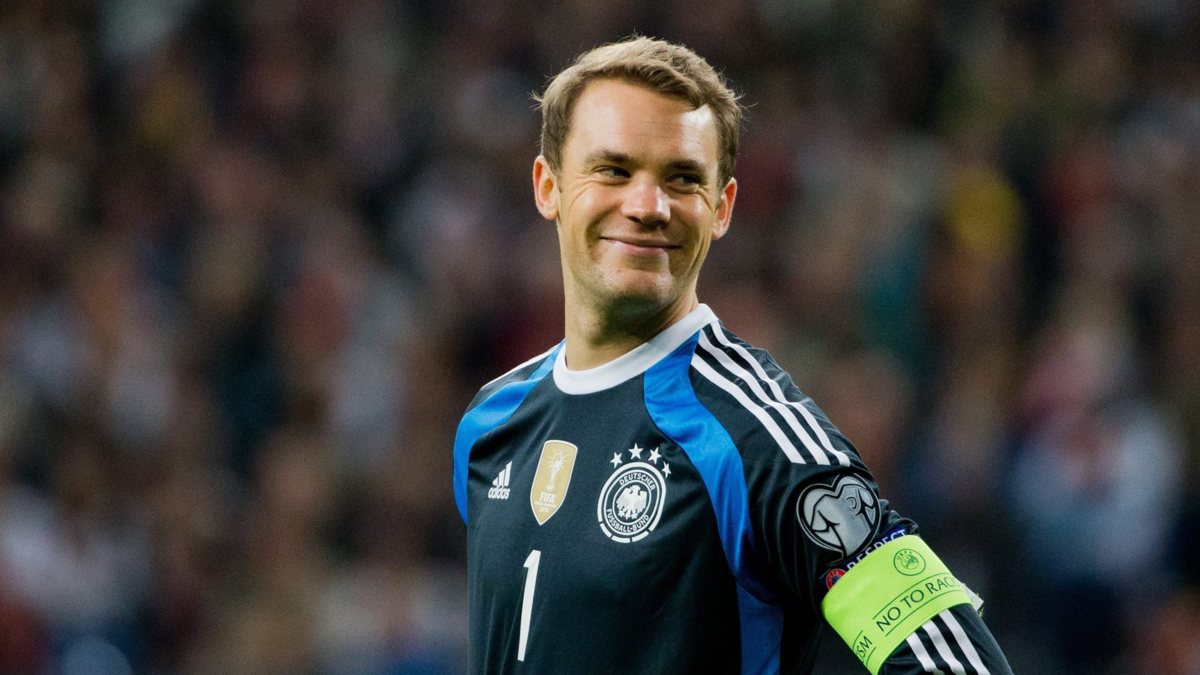 Neuer, Messi en Ronaldo genomineerd voor Gouden Bal