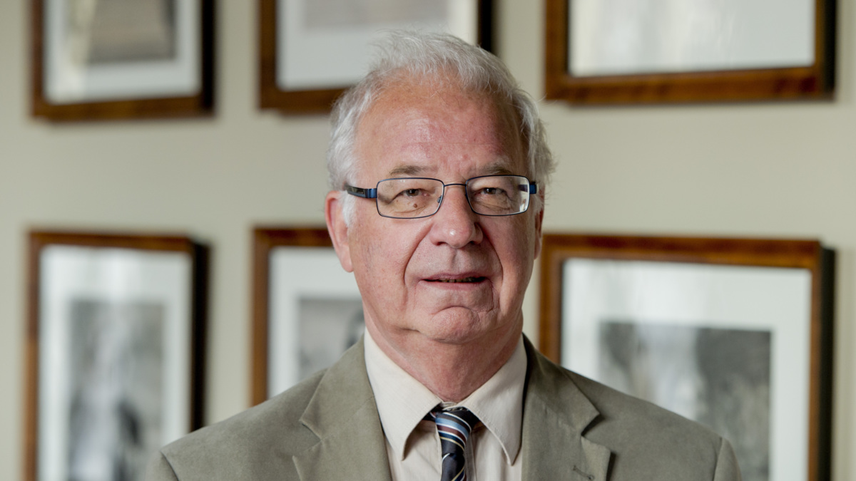 Senator verlaat OSF om Jos van Rey