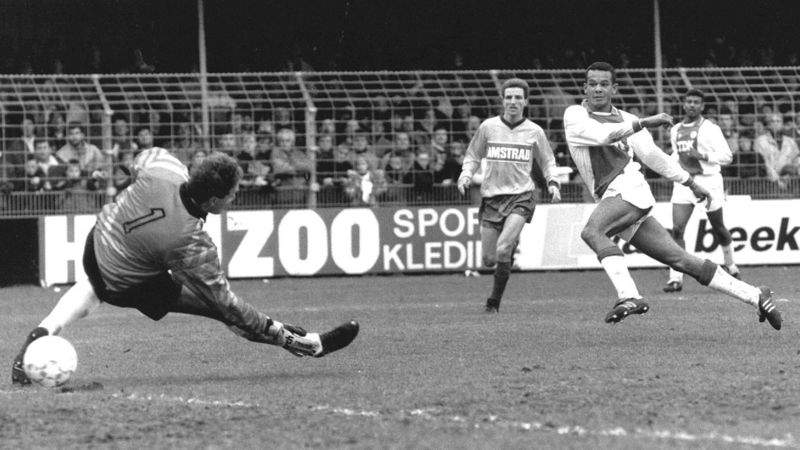 Kishna scoort 5000ste voor Ajax