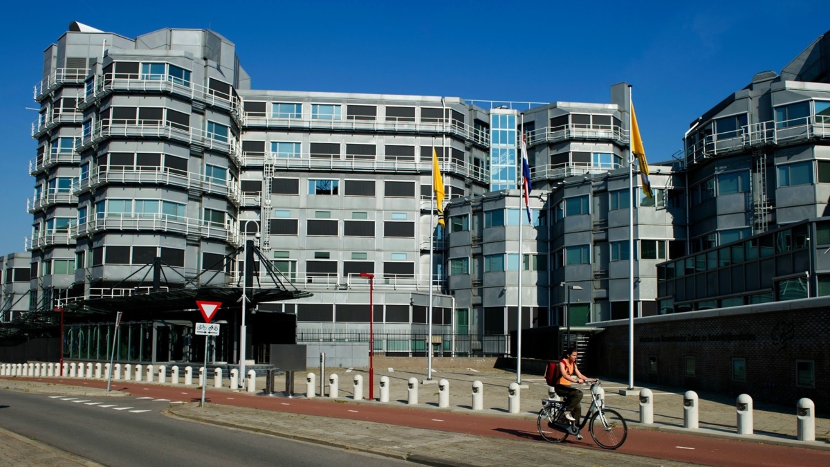 AIVD en MIVD mogen straks meer data aftappen