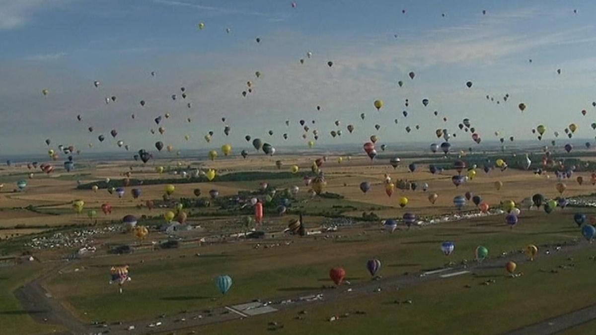 Record: 433 ballonnen in de lucht