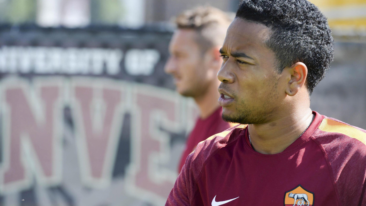 Emanuelson tijdelijk terug bij Ajax