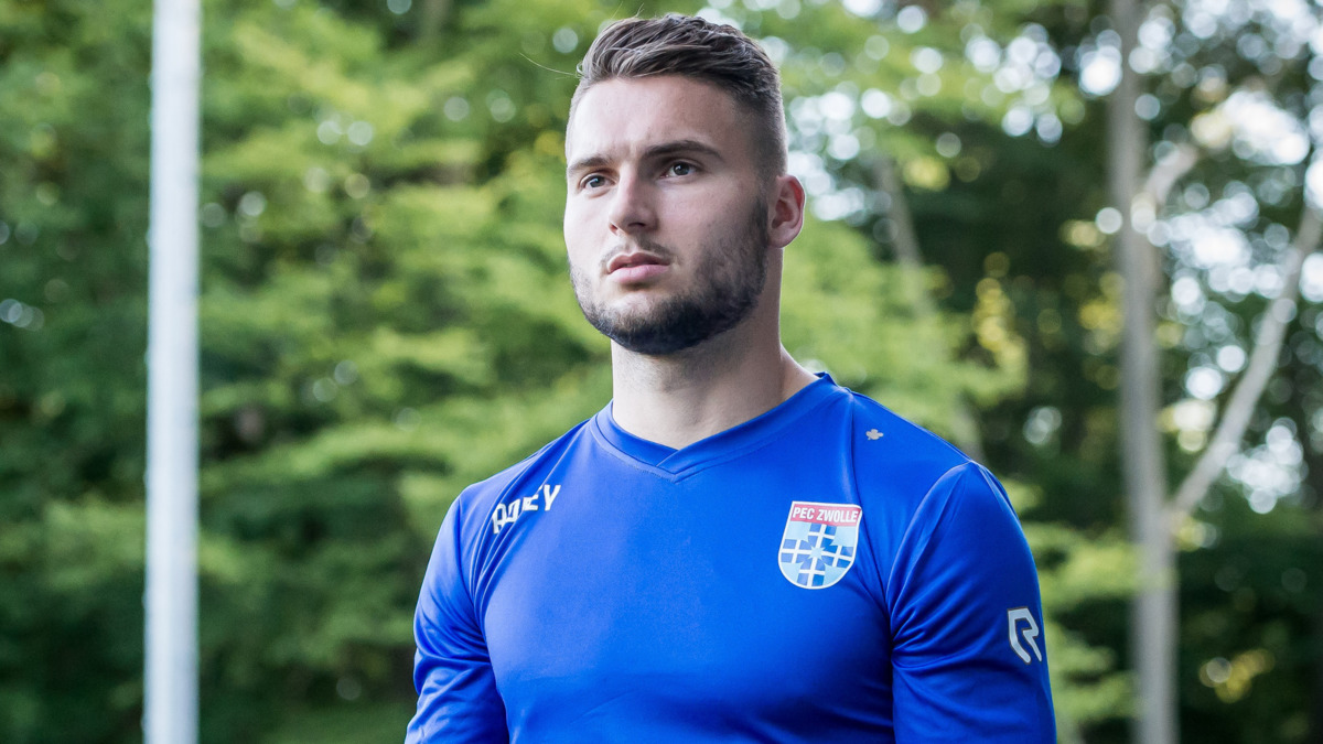 Schenkeveld van PEC naar Melbourne City