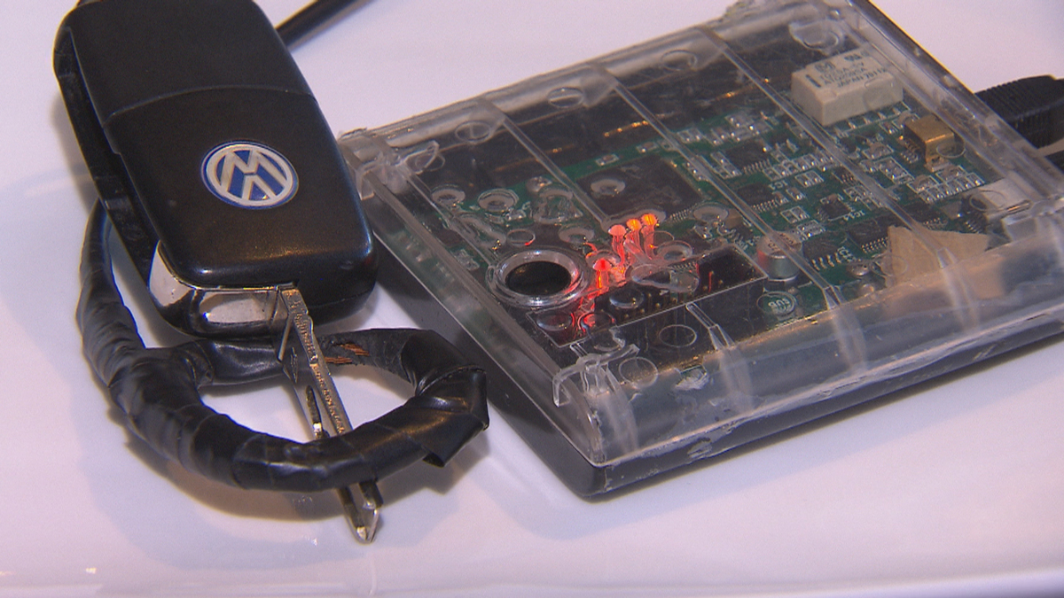 Miljoenen auto's te hacken door gebrekkige beveiliging chip autosleutel