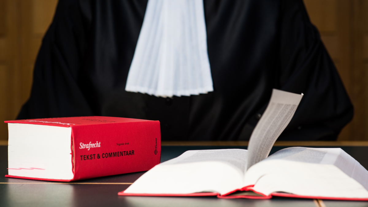 Man doet taakstraf bij slachtoffers thuis