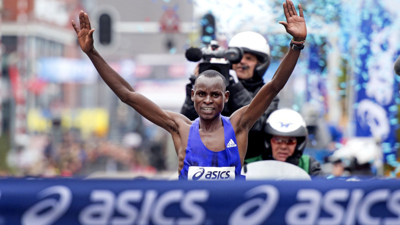 Edwin Kiptoo wint Dam tot Damloop