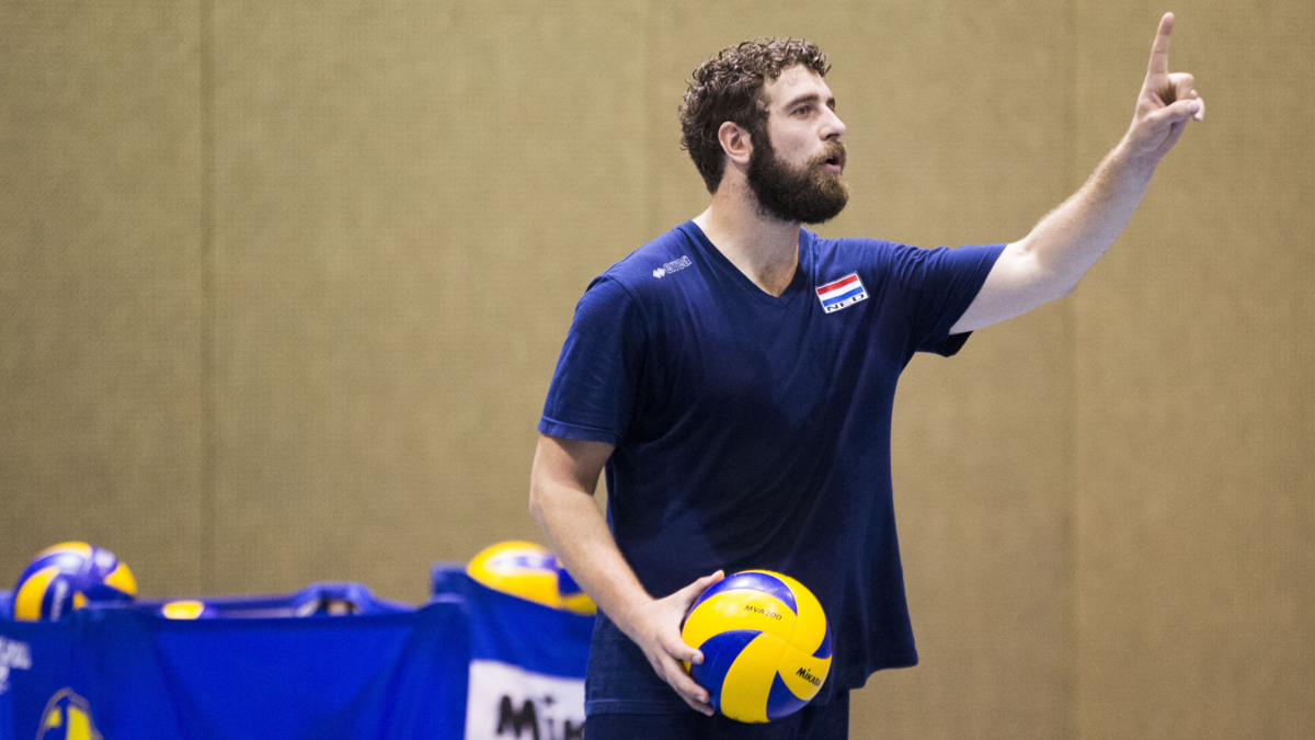 Van Harskamp stopt met topvolleybal