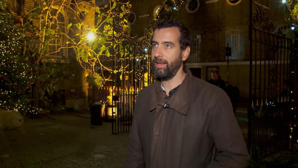 Onze correspondent in Londen, Tim de Wit, ging op pad met Mirik.