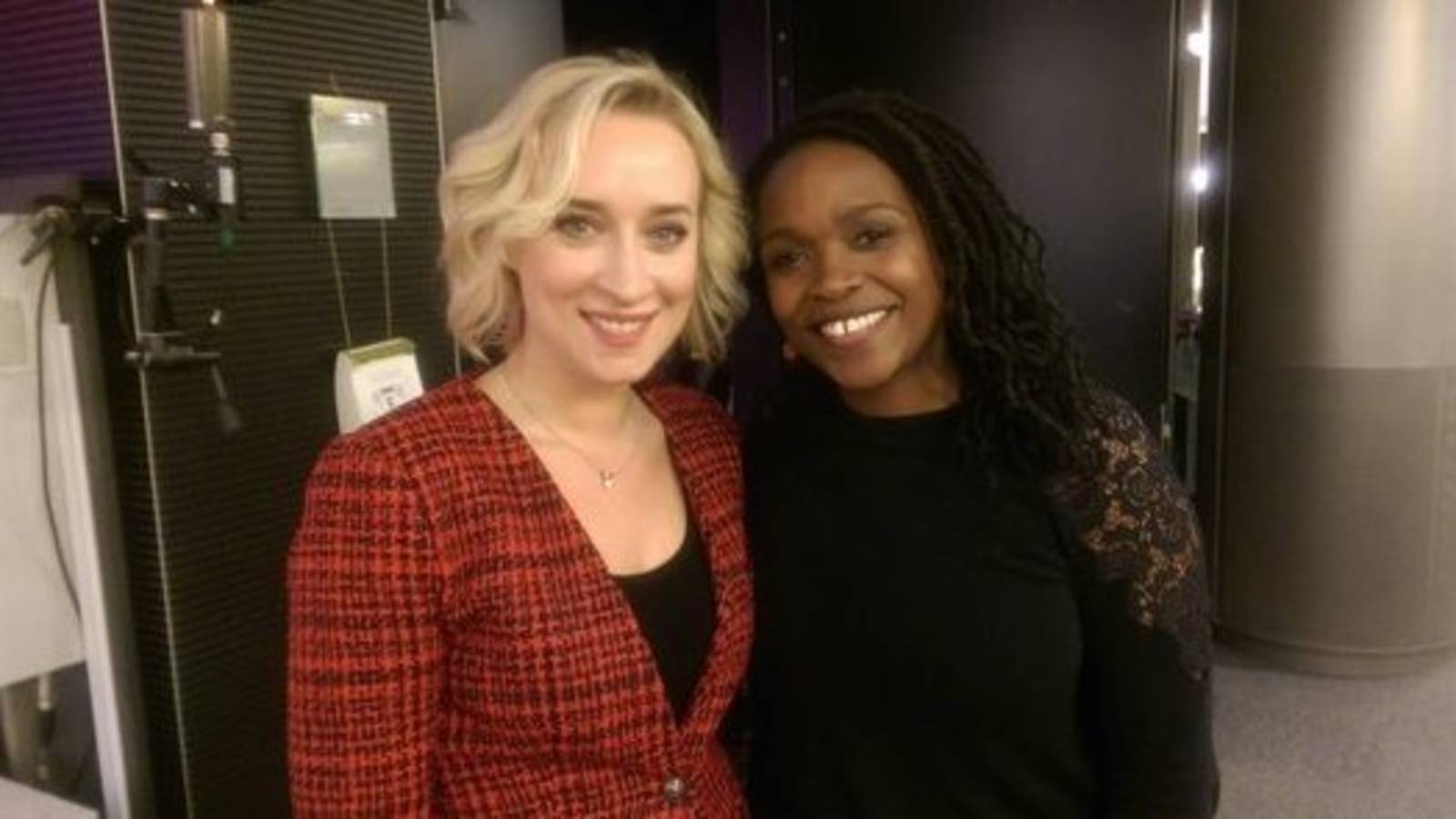 Oud-NOS-presentatoren voor één keer terug: het is net als fietsen | NOS