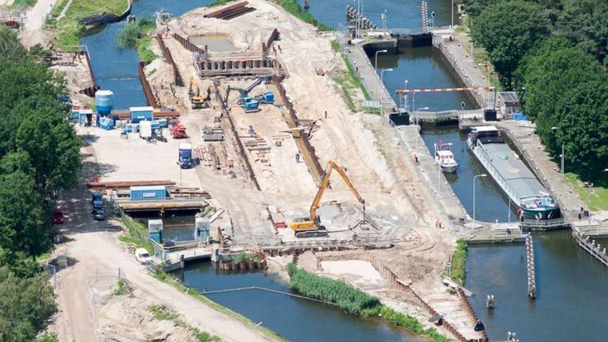 's Werelds grootste sluisdeuren van composiet in Tilburg