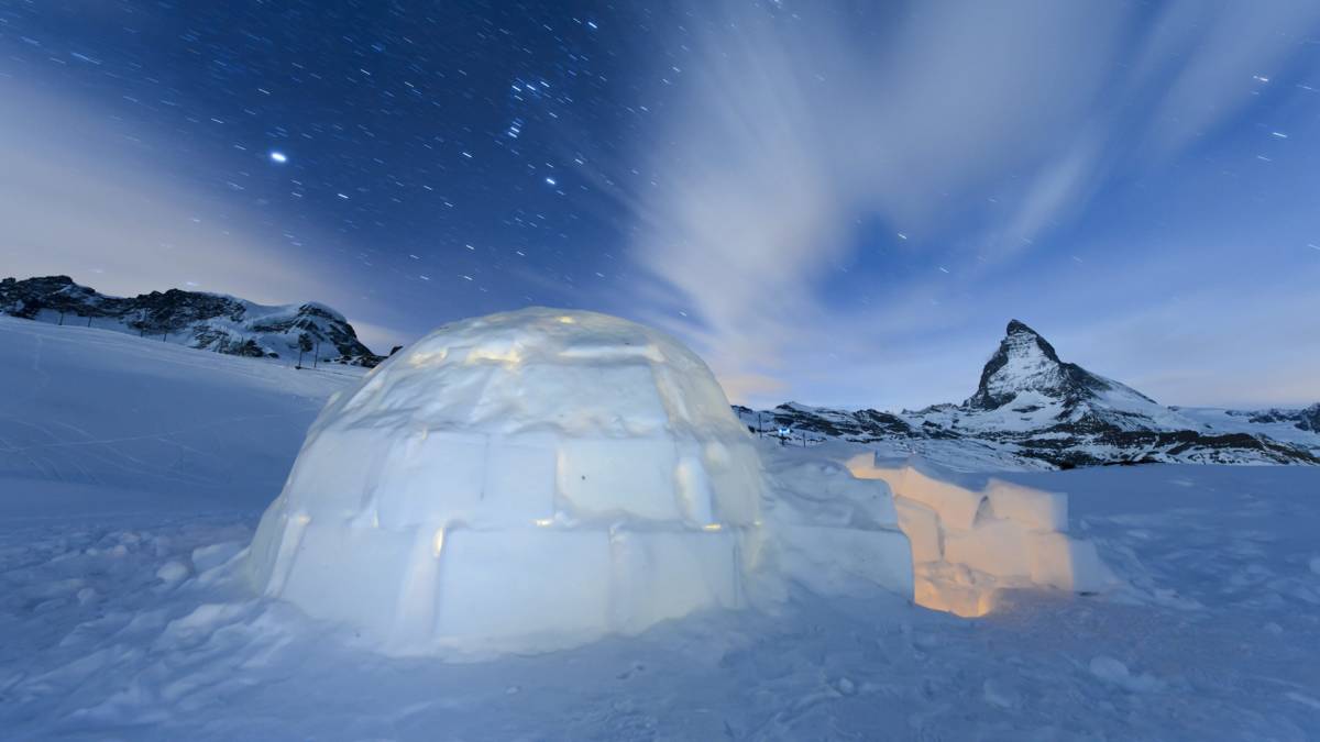 Slapen in de grootste iglo van de wereld