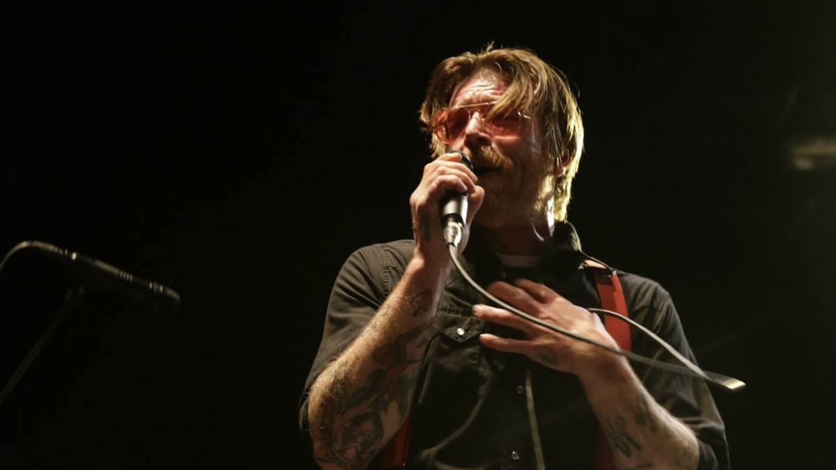 Zanger Eagles of Death Metal pleit voor vrij wapenbezit