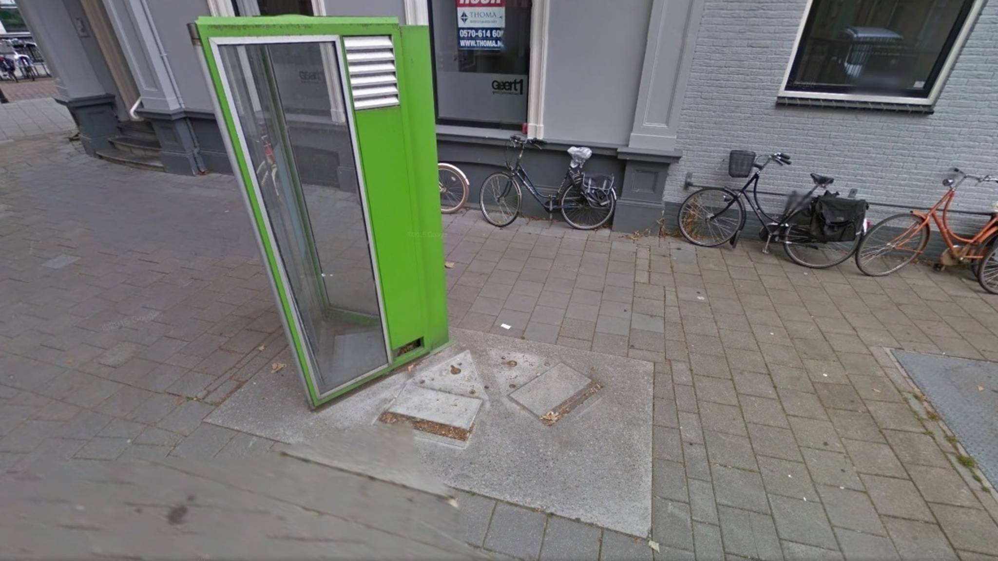 Dit zijn de laatste vijf klassieke telefooncellen van Nederland | NOS