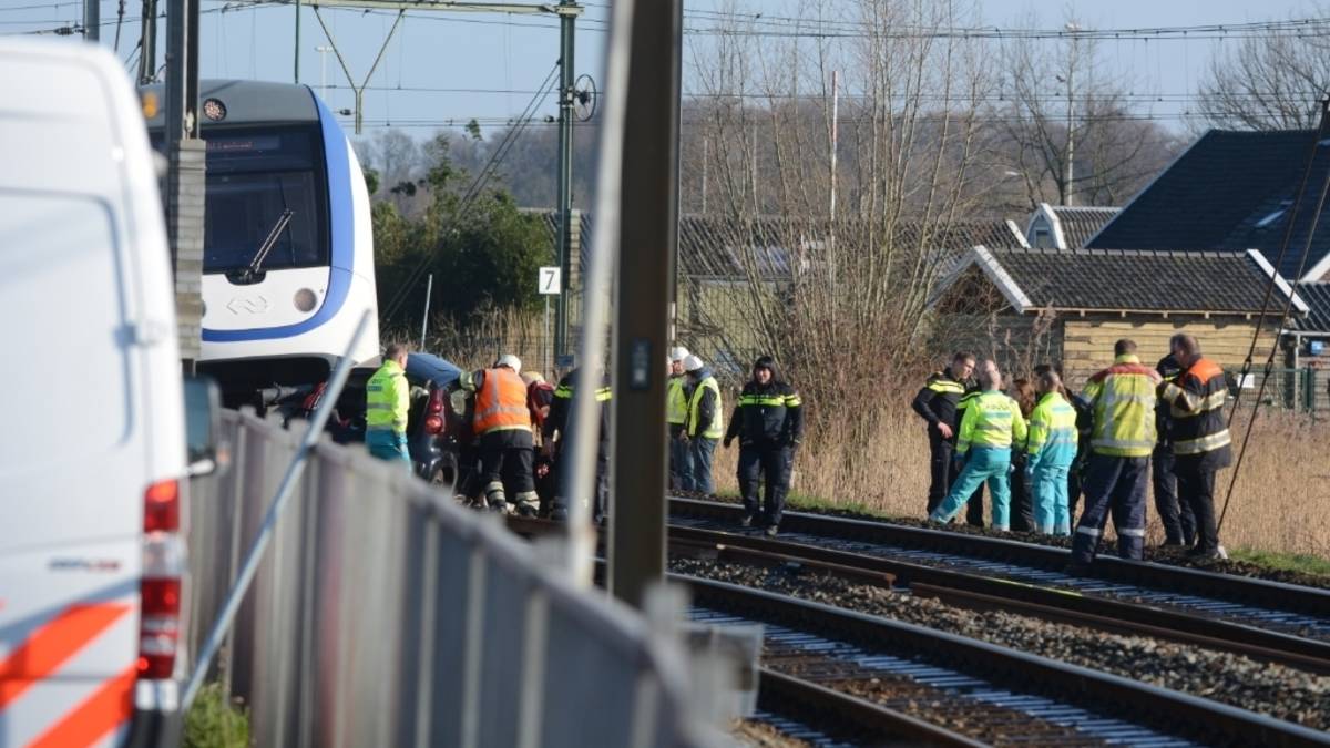 Dode door ongeluk met trein en auto in Utrecht