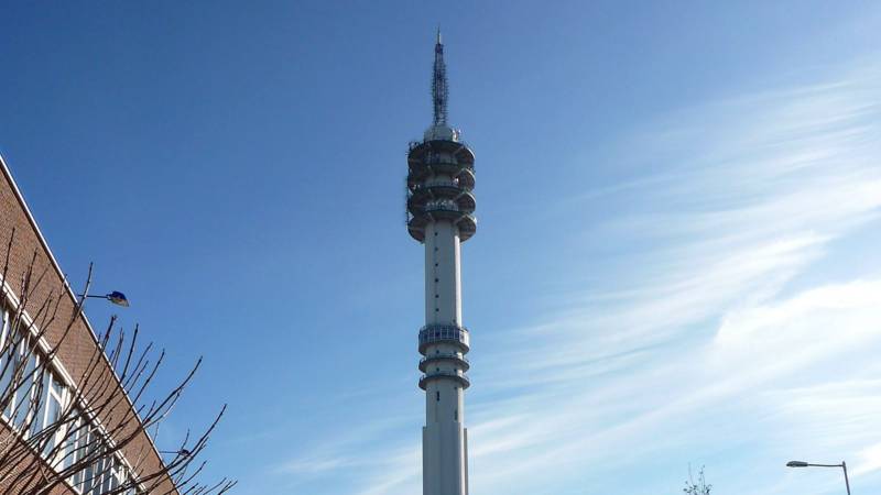 Zendmast in Rotterdam doet het weer