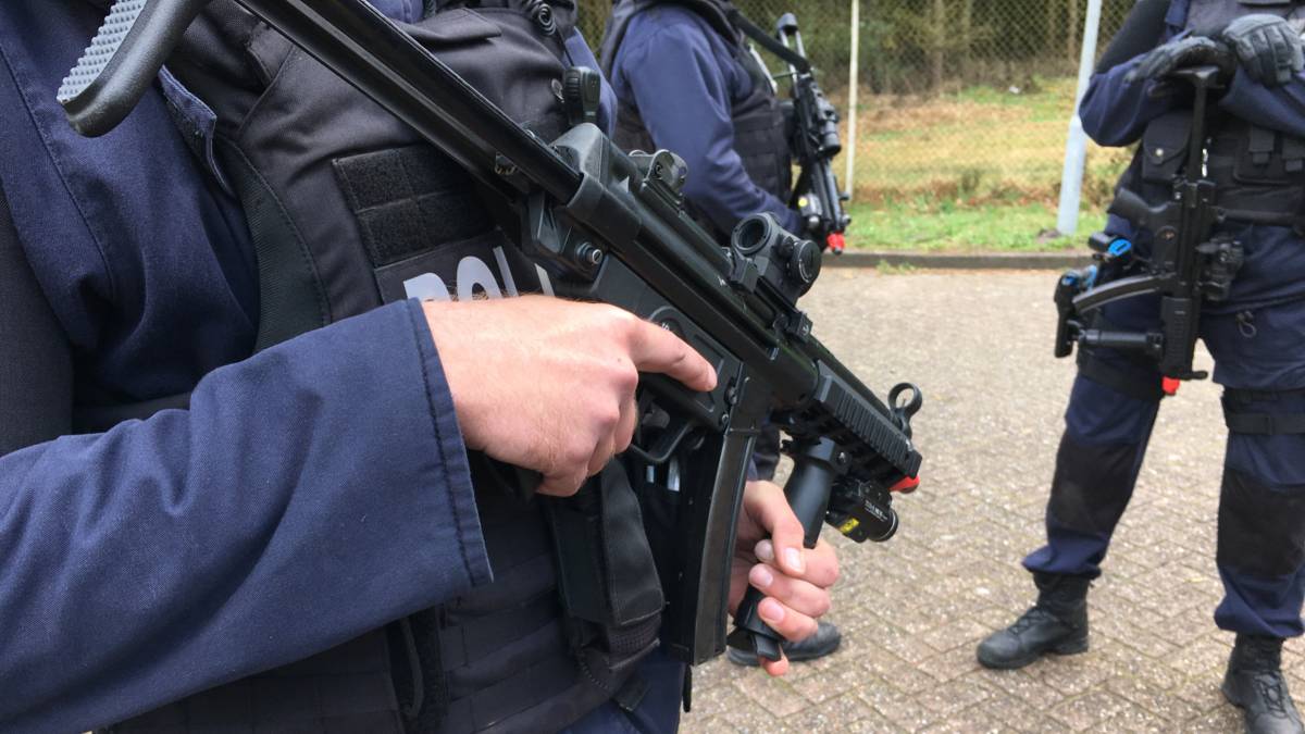 Trainen met de MP5, hoe werkt dat? | NOS