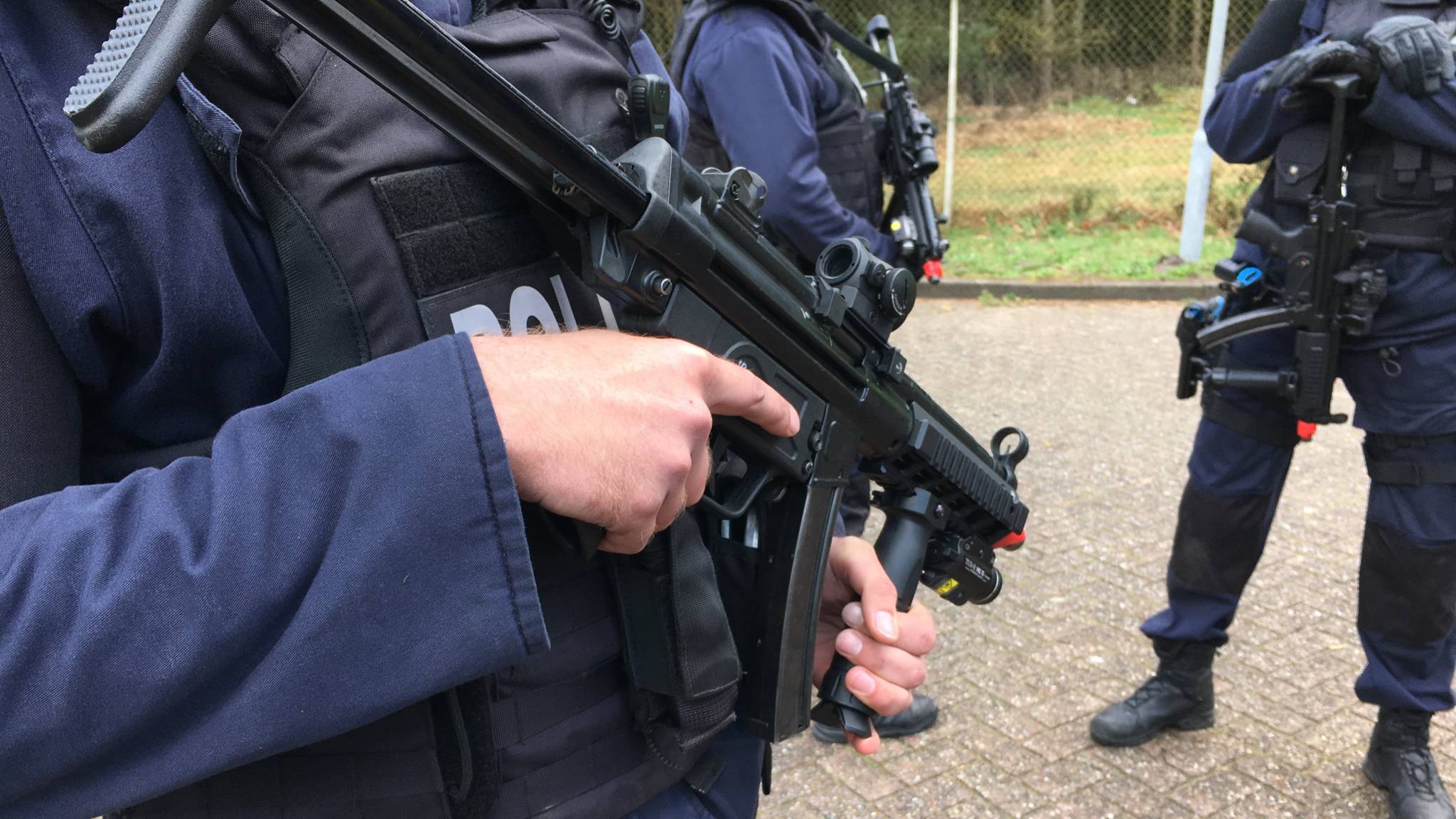 Trainen met de MP5, hoe werkt dat? | NOS