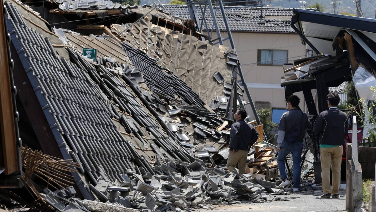 Veel schade na relatief lichte aardbeving Japan