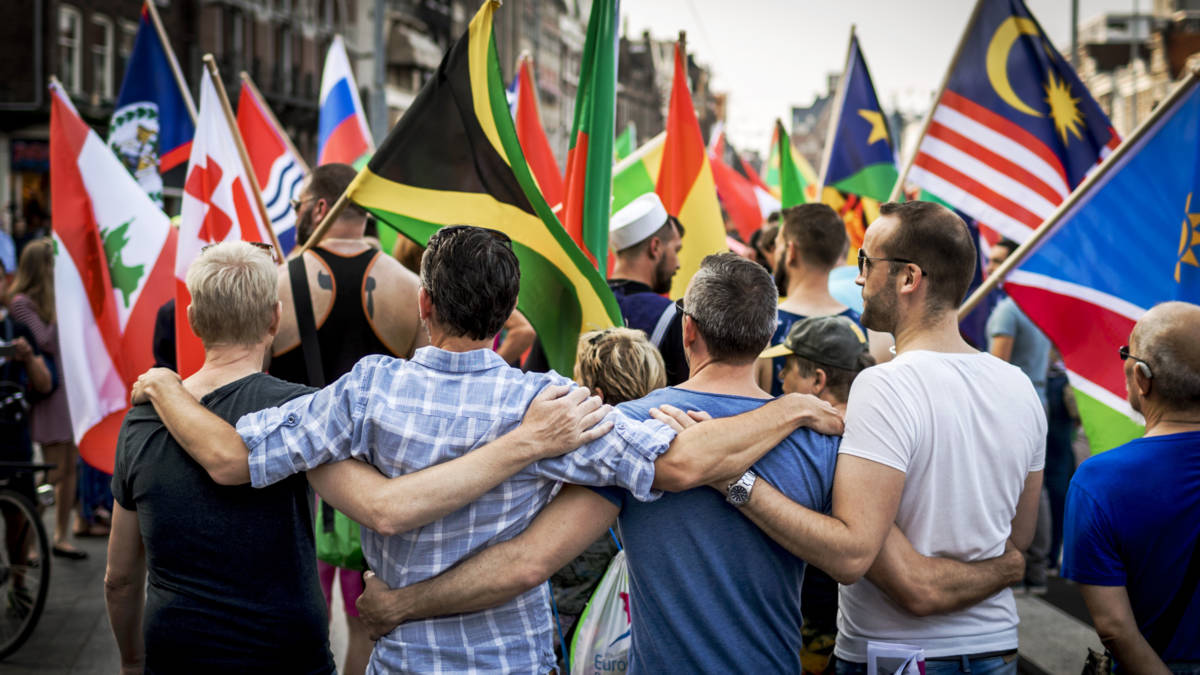 Tolerantie en respect centraal bij Pride Walk in Amsterdam