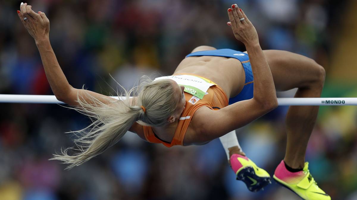 Meerkampsters zakken weg na hoogspringen