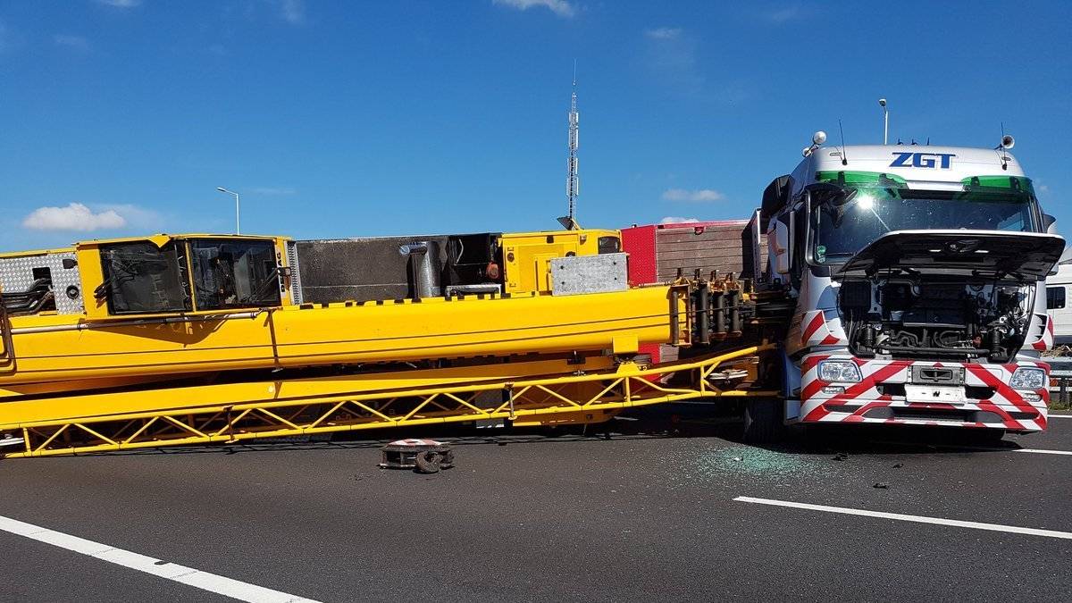 A15 naar Rotterdam tot ochtendspits dicht