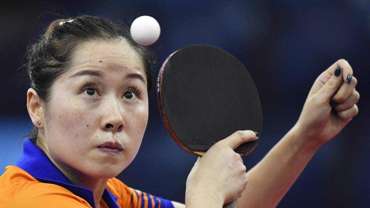 Li Jie in halve finales EK na knappe wederopstanding