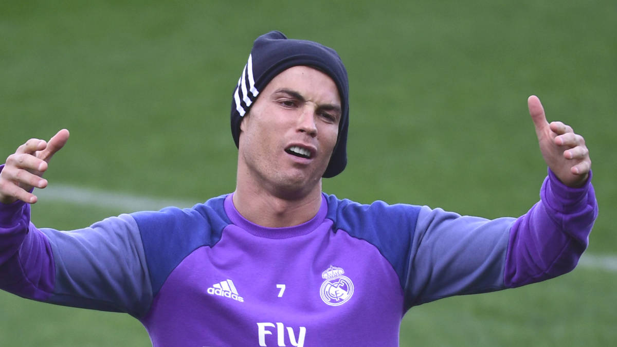 Ronaldo blijft tot zomer 2021 bij Real Madrid