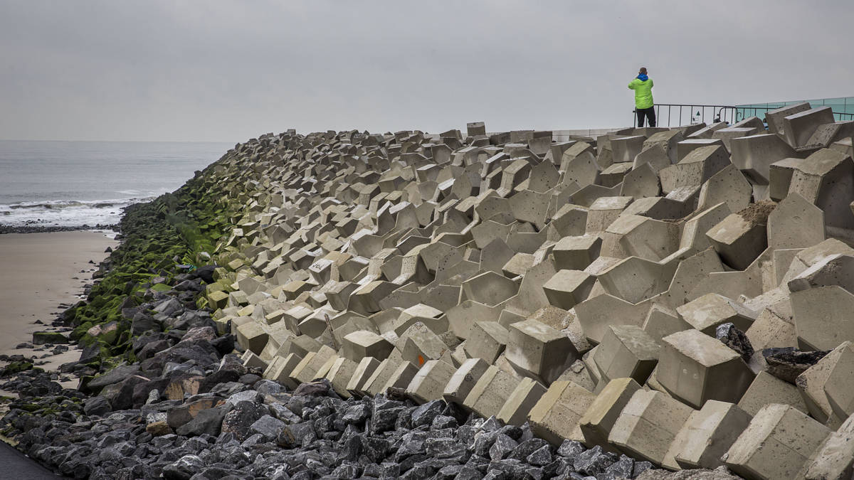Laatste dijken en duinen versterkt: Noordzeekust kan er weer even tegen