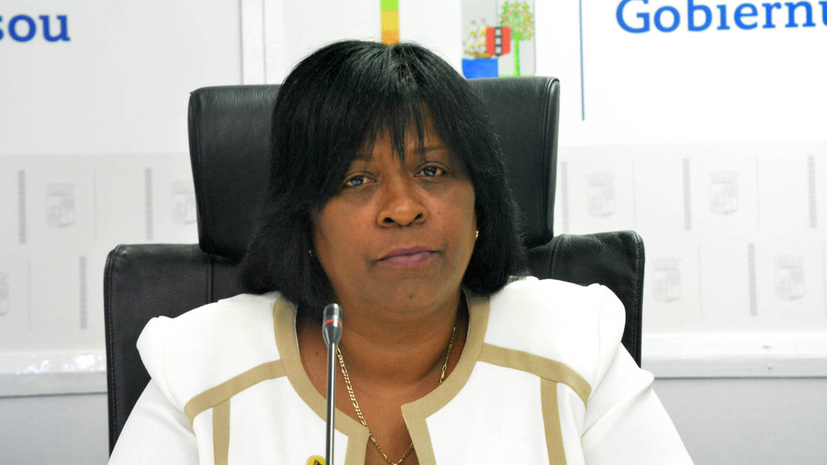 Ministers Curaçao frauderen met miljoenen
