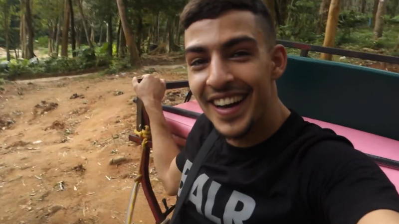 Dierenbeschermers niet blij met Boef op olifant