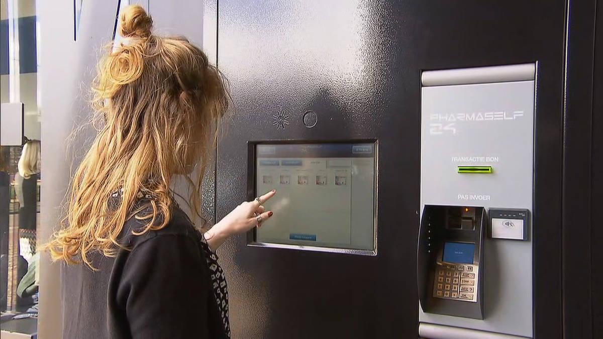 In Den Haag trek je een soa-test gewoon uit de muur