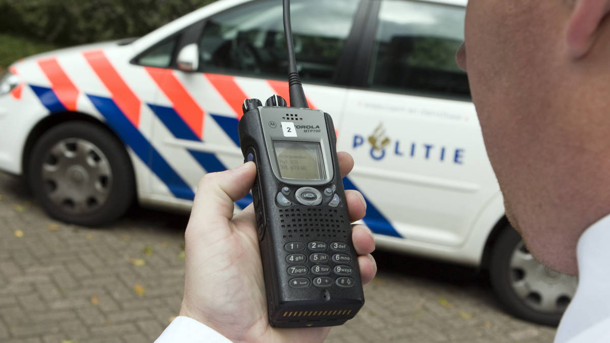 Politie houdt portofoons slecht in de gaten