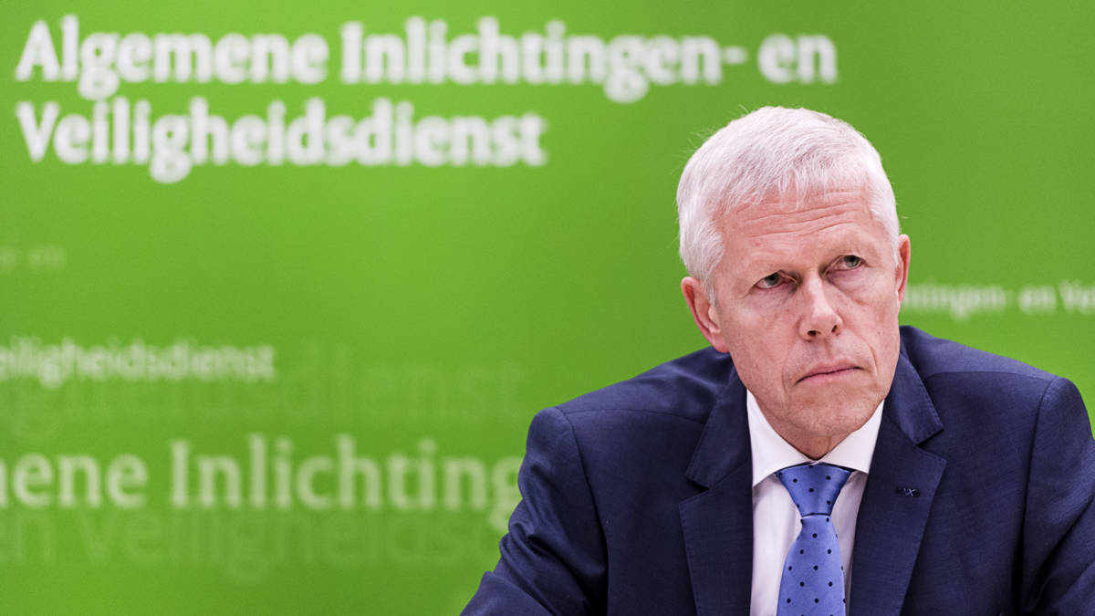 Kabinet maakt aantallen telefoontaps AIVD en MIVD toch openbaar