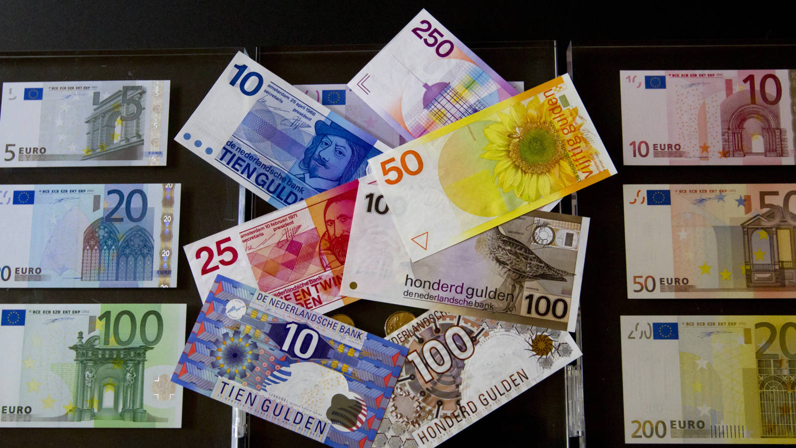 Nieuw 50-eurobiljet is 'gemiste kans' | NOS