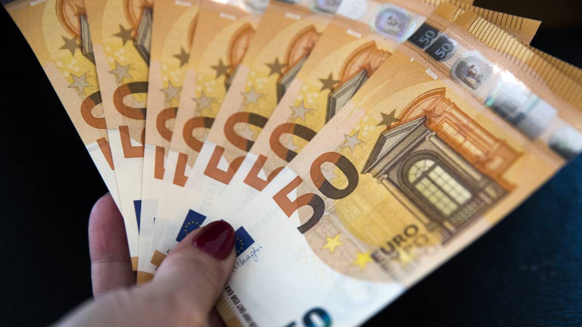Nieuw 50-eurobiljet is 'gemiste kans' | NOS