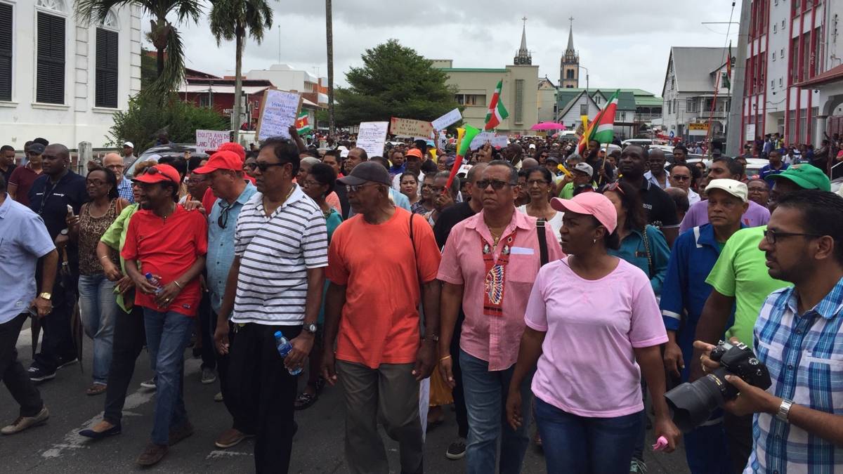 Protest tegen Bouterse gaat vierde dag in