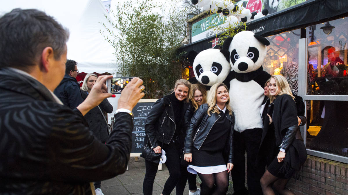 Week in beeld: panda's, nog meer panda's, Passion en Pasen