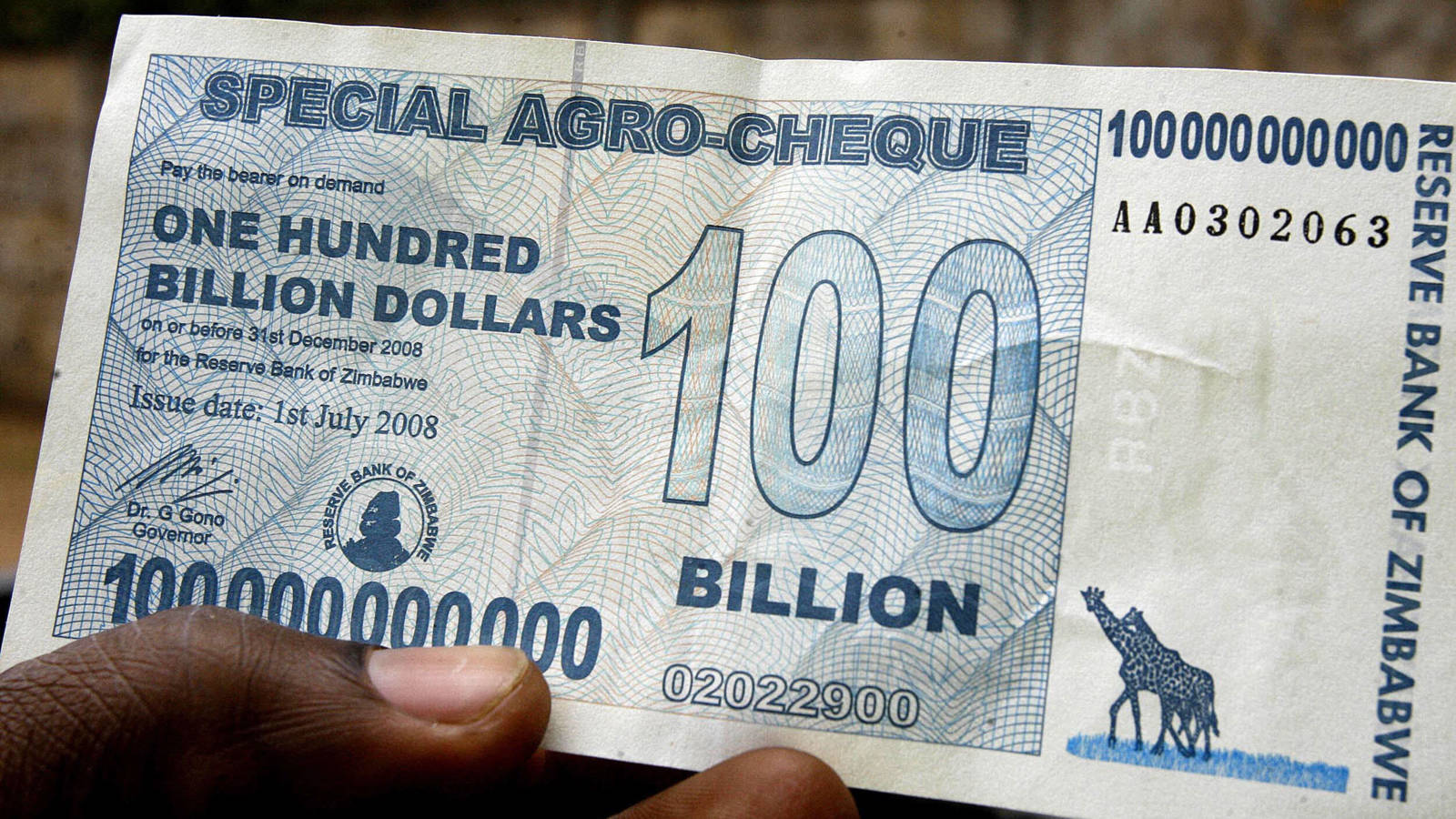 Schoolgeld betalen met een geit: de ruilhandel is terug in Zimbabwe | NOS