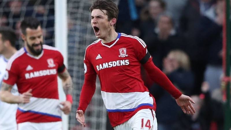 Spurs blijven dankzij Eriksen in spoor koploper Chelsea