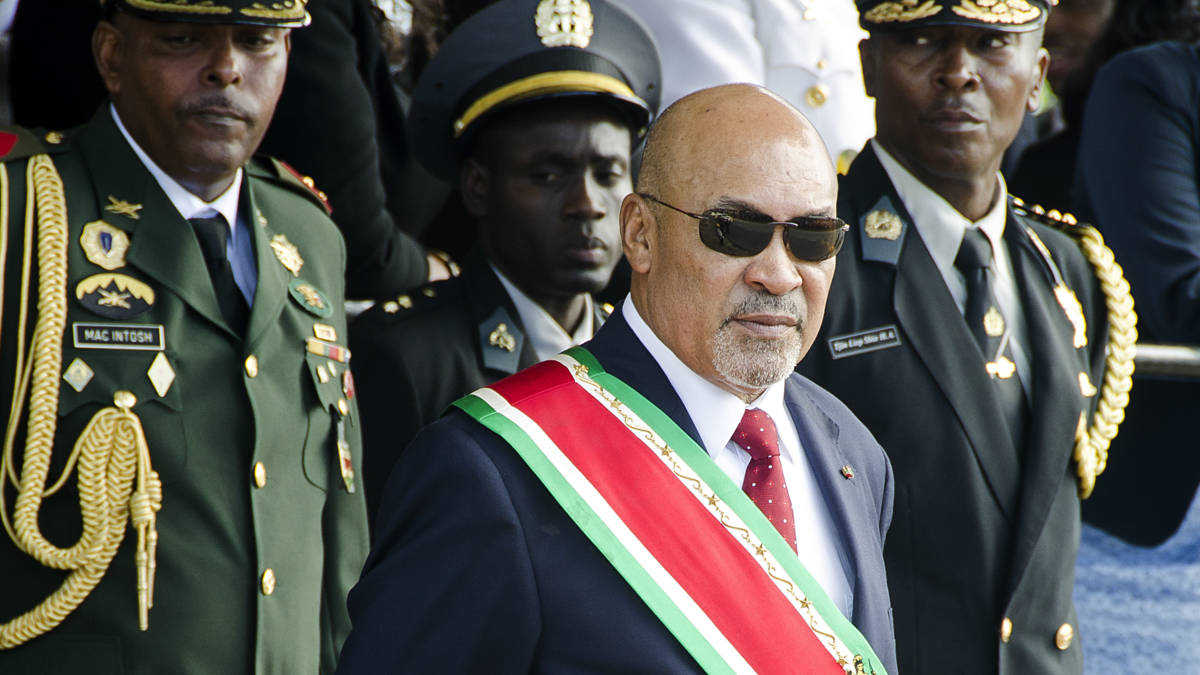 President Bouterse blijft worstelen met proces én crisis