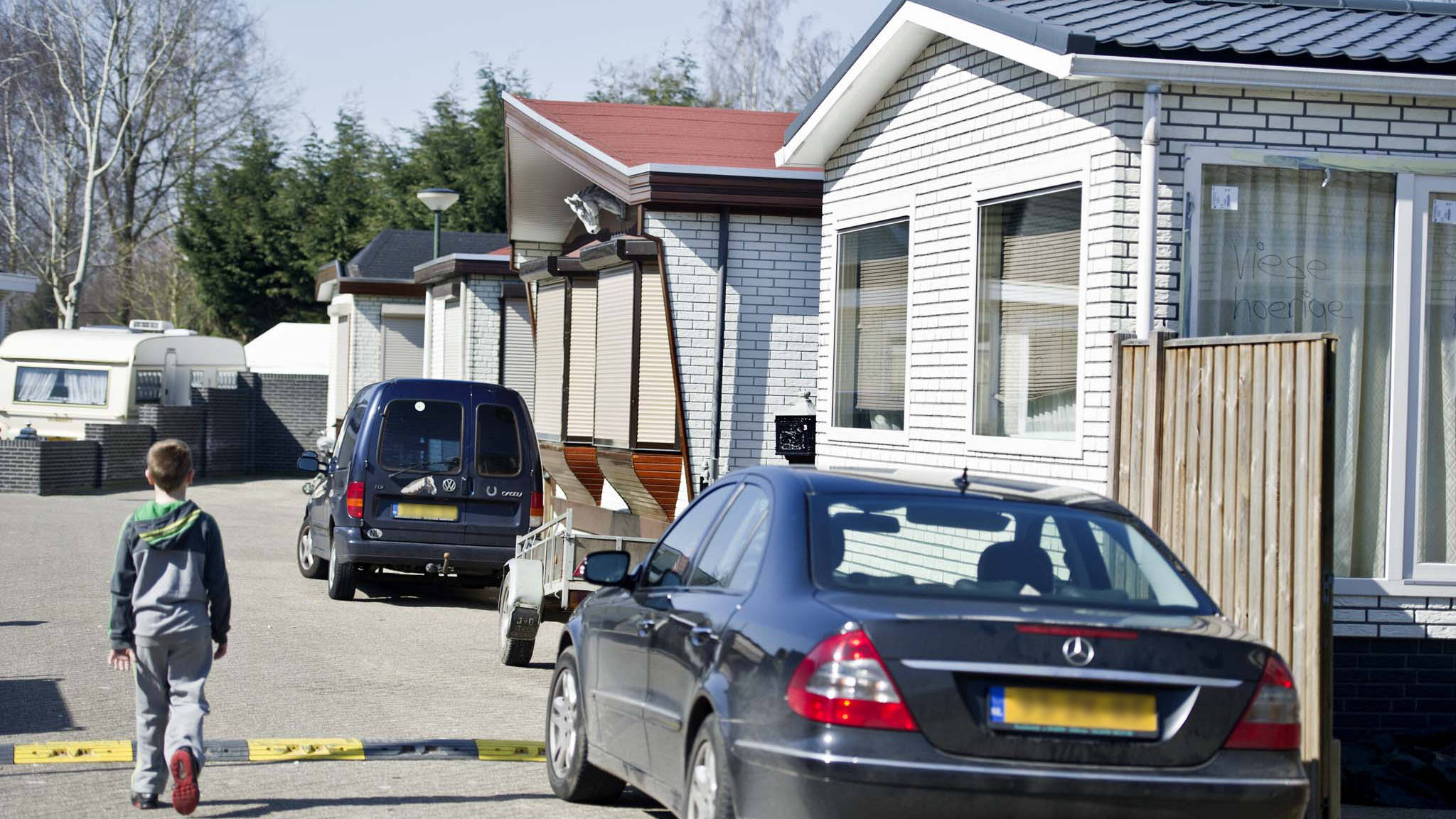 Meer ruimte voor woonwagenkampen: 'uitsterfbeleid' mag niet meer | NOS