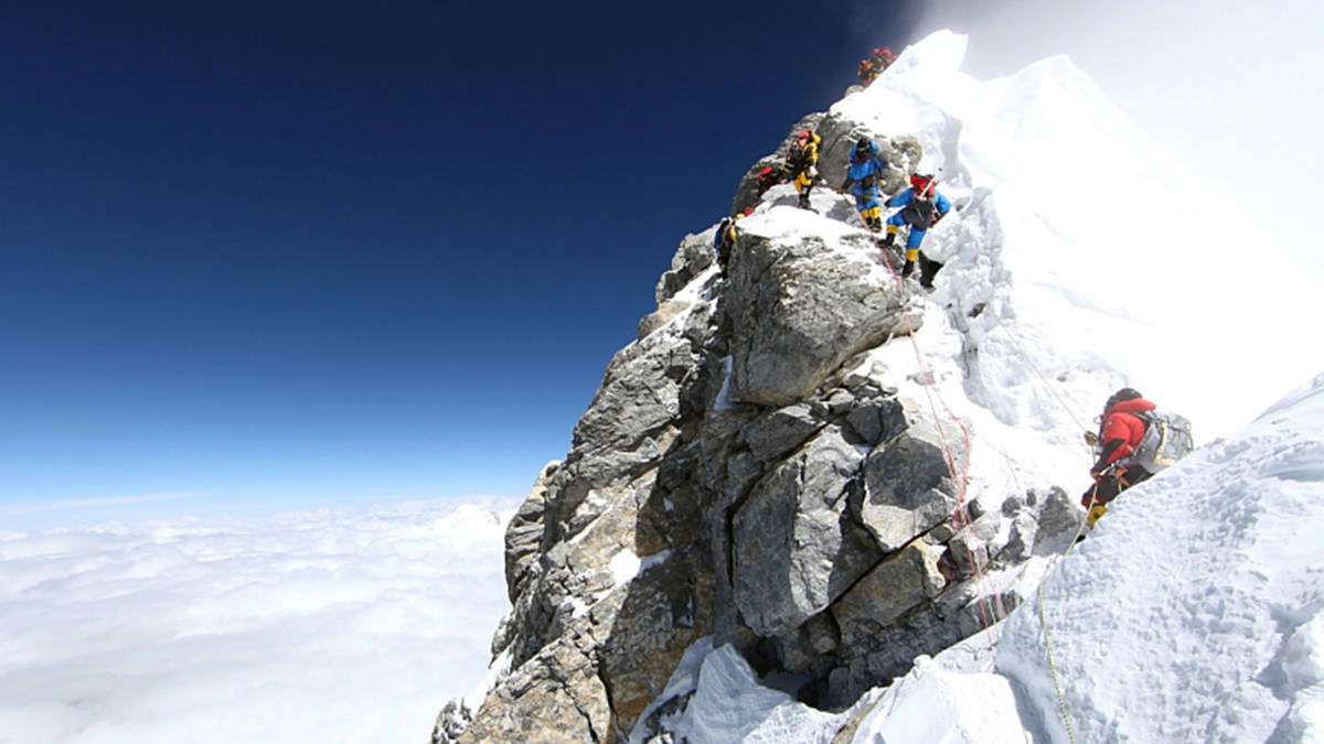 Hillary Step op Mount Everest ingestort