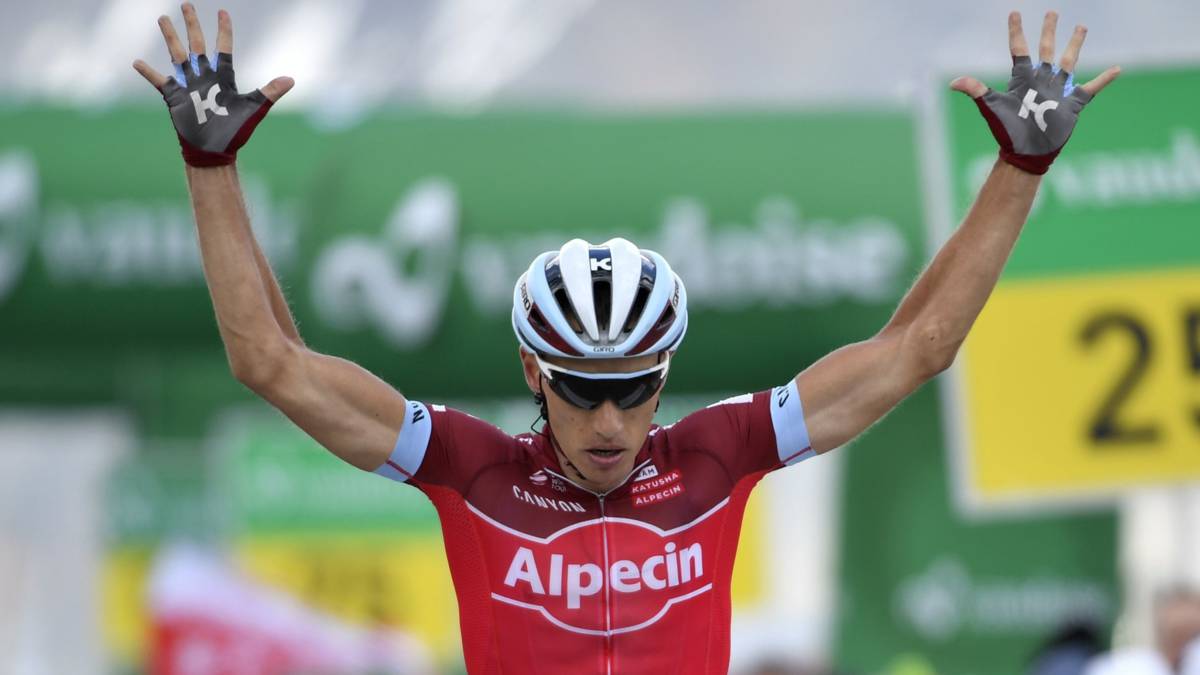 Spilak slaat dubbelslag, Kruijswijk verliest tijd