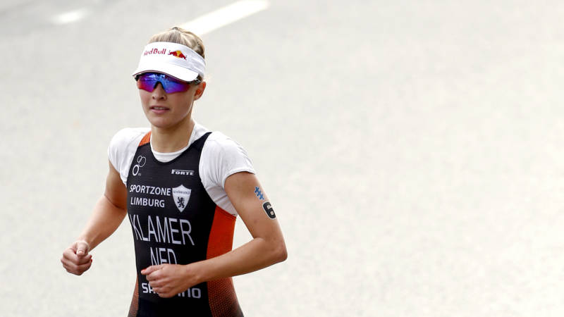 Klamer start seizoen met zege in Abu Dhabi